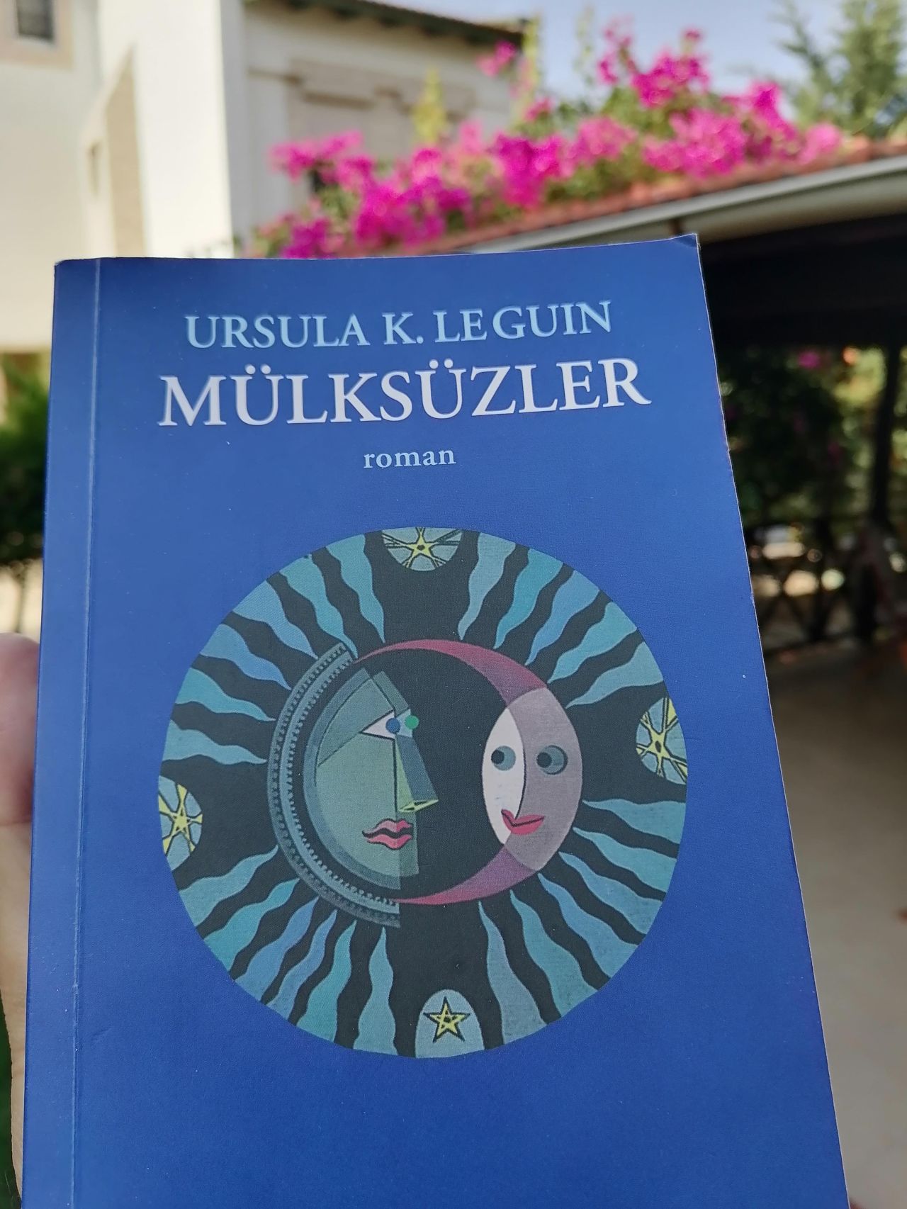 Bir ikircikli ütopya - Mete Yurtsever